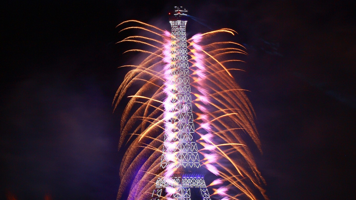 Fireworks display on 14 July -Eiffel Tower